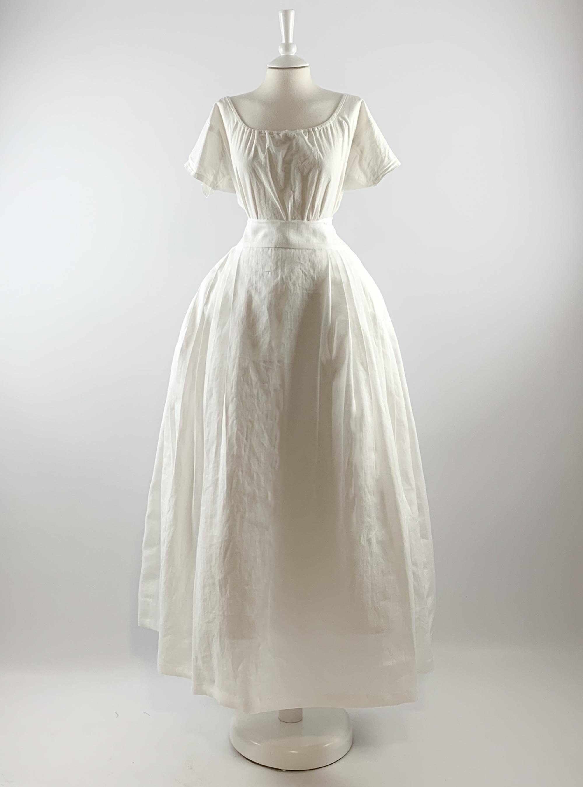 Historical underwear, 18th century shift in white cotton, bustle pad ...