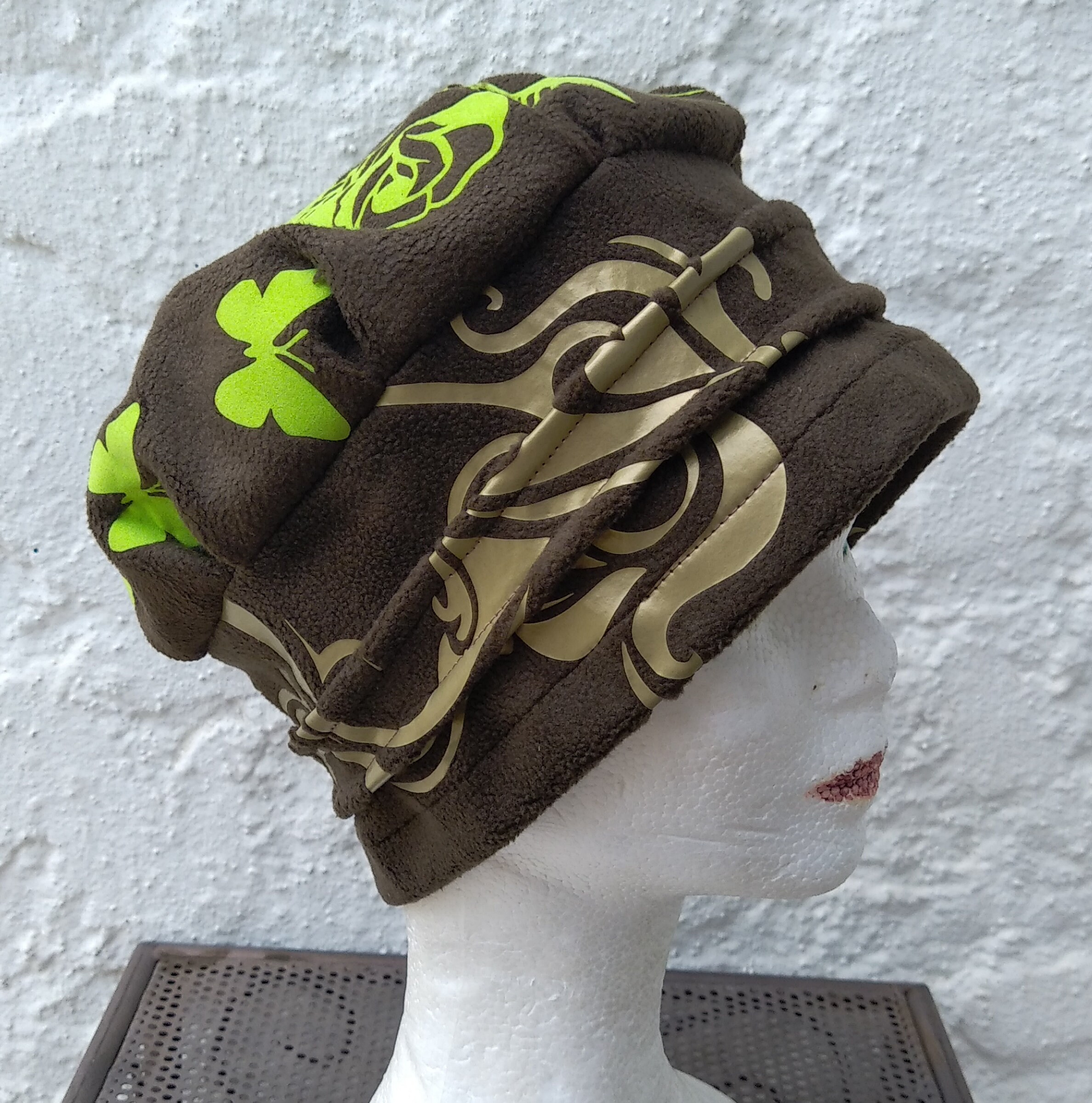 Chapeau-toque fantaisie multimatières : par creasdeframboise