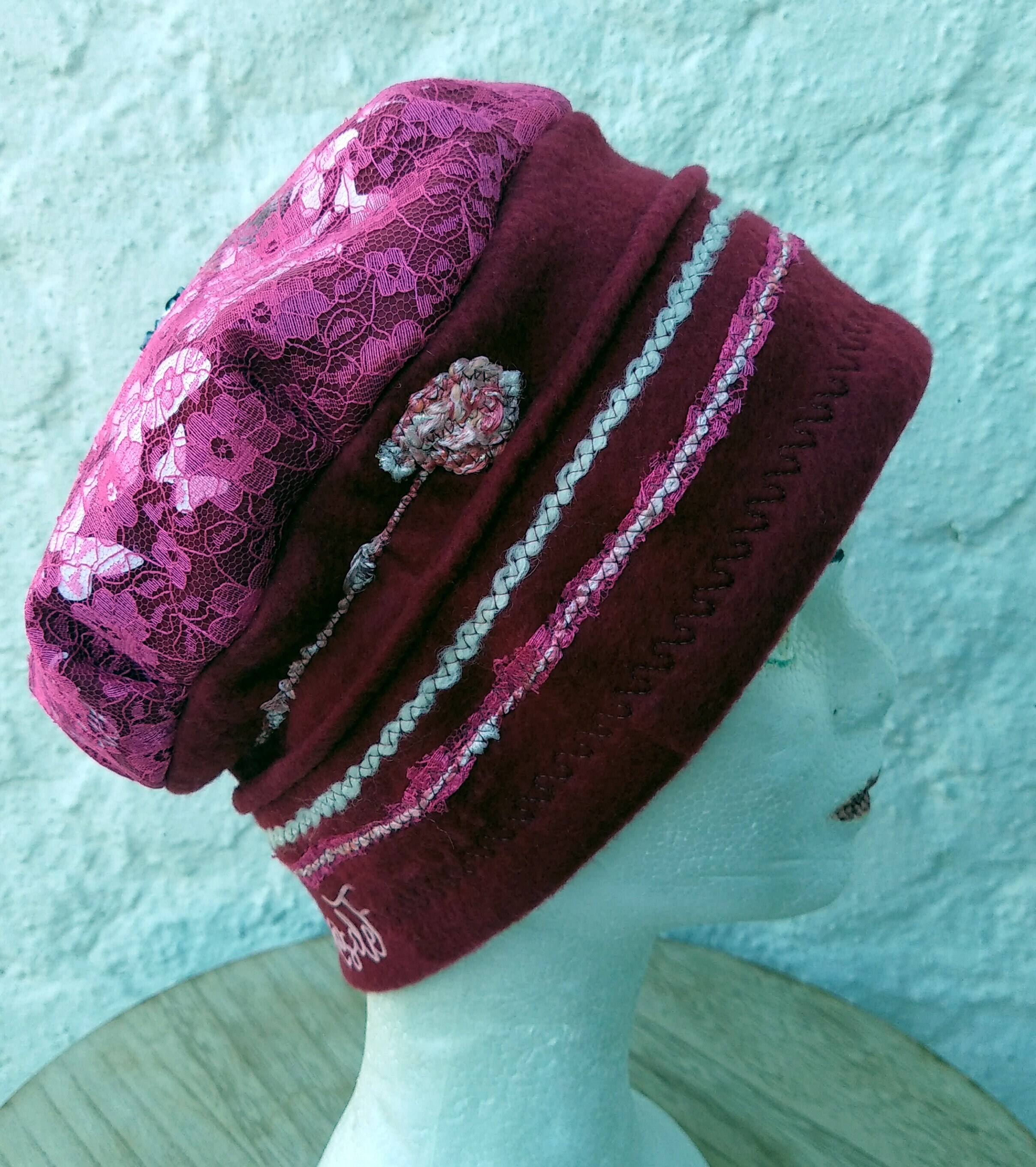 Chapeau-toque fantaisie multimatières : par creasdeframboise