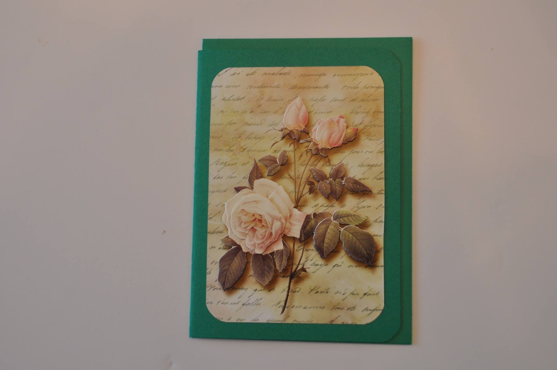 Carte verte avec bouquet de roses rose pale : par la-dame-de-coeur