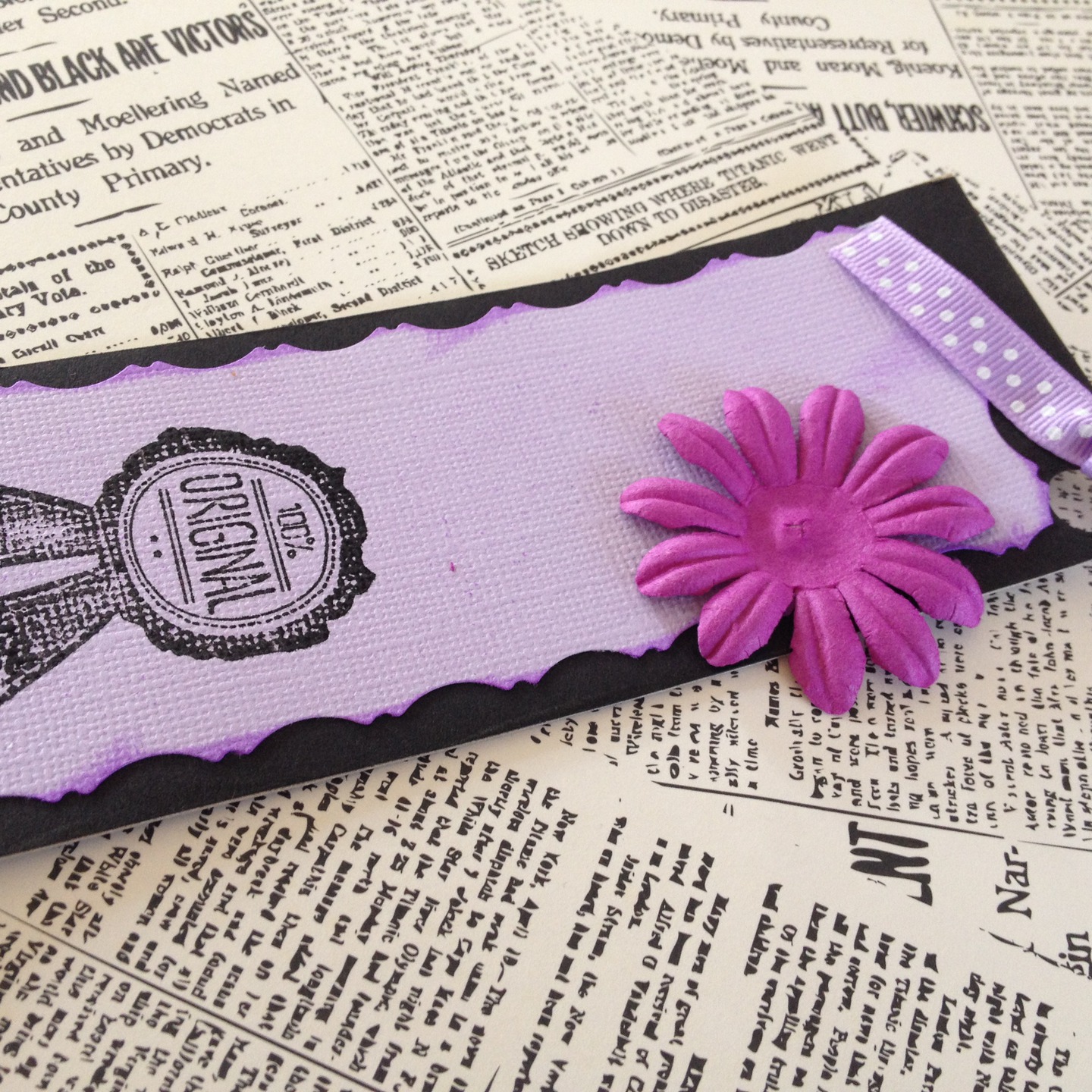 Marque page scrap violet : par lescreasdeclairette